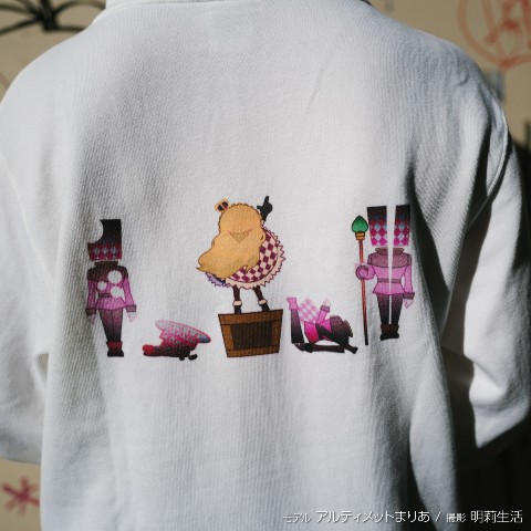 【Optie Animation】パーカー WH アルエット（XLサイズ） / vvstore